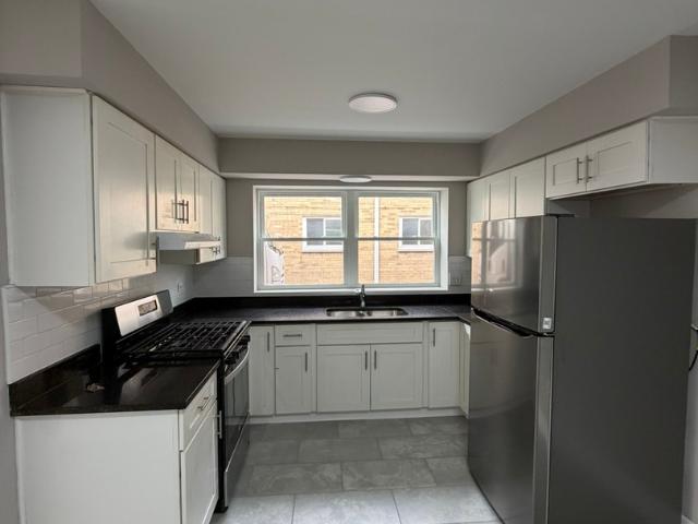 1407 Roosevelt Road # 2C