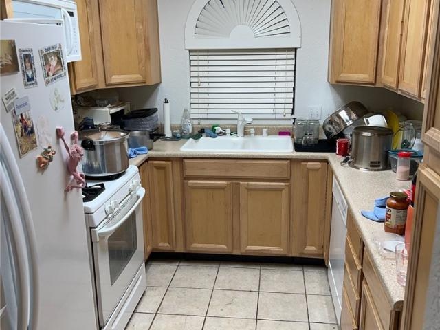 1407 Santa Margarita St, Unit A, Las Vegas, NV 89146 | MLS #2800