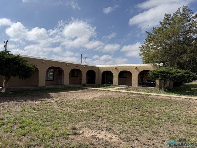 1407 W Hank Ave, Artesia, NM 88210
