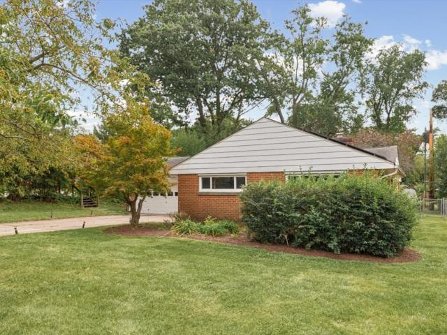 1407 W John Street