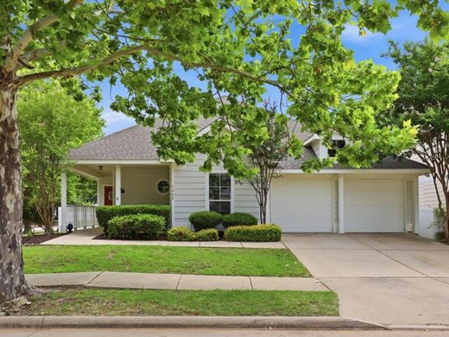 1408 Mountain Laurel Dr, Savannah, TX 76227