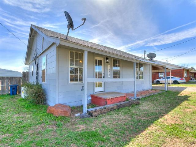 1408 N Douglas Boulevard