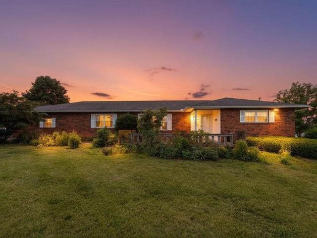 1408 Northridge Rd, Circleville, OH 43113