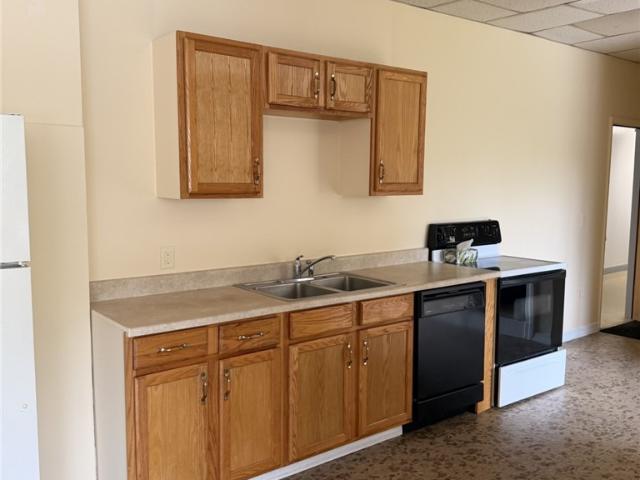 1408 Atwood Avenue 5