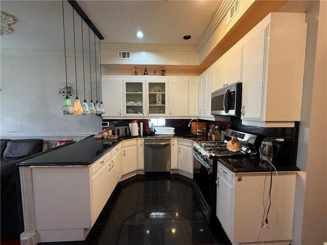 1408 Avenue O Apt 3, Brooklyn, NY 11230