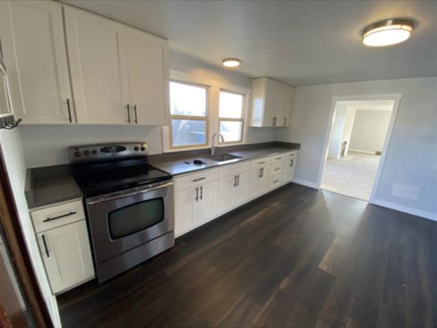 1408 Burwell St #A, 3 beds, 1 full bath
