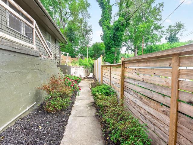 1408 Baker St # B