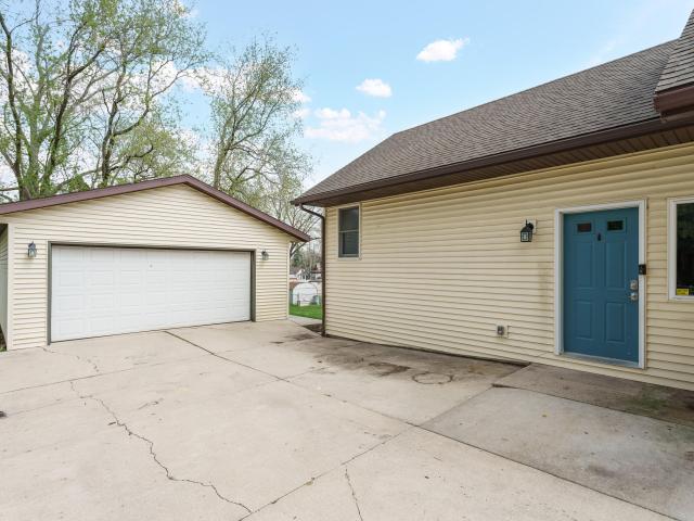 1408 Duffy St