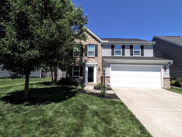 1408 Golden Eagle Dr, Troy, OH 45373