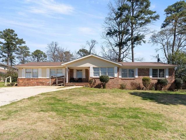 1408 Holly Oak Dr, Vestavia Hills, AL 35226