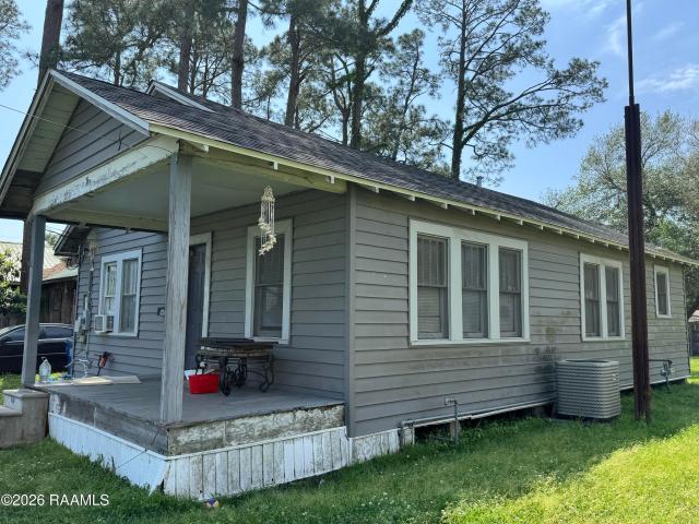 1408 Robert St, Rayne, LA 70578 | MLS #RA2600002 | Compass