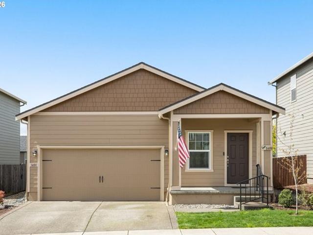 1408 W 16th Ave, La Center, WA 98629