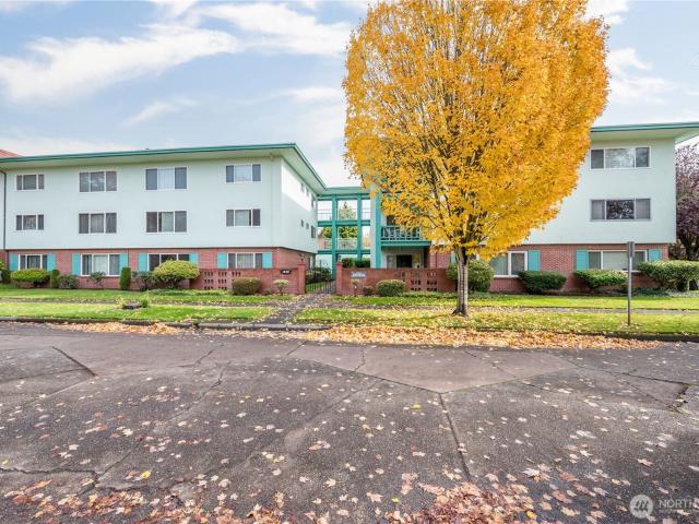 1408 20th Ave, Unit B1, Longview, WA 98632 | Compass