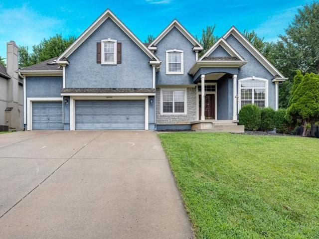 14090 S Greenwood St, Olathe, KS 66062