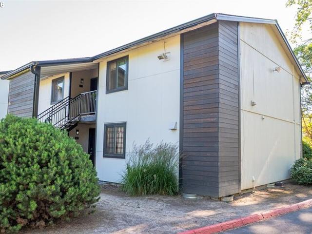 14095 SW Walker Rd Apt 71, Beaverton, OR 97005