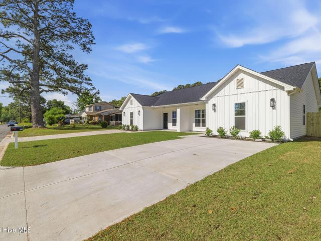1409 N 26th St, Wilmington, NC 28405 | MLS #100562 | Compass