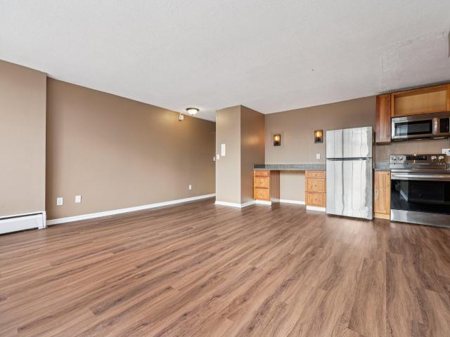 1409 N Prospect Ave, Unit 302