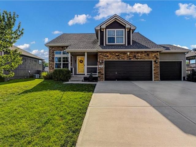 1409 NE Jaclyn Dr, Grain Valley, MO 64029