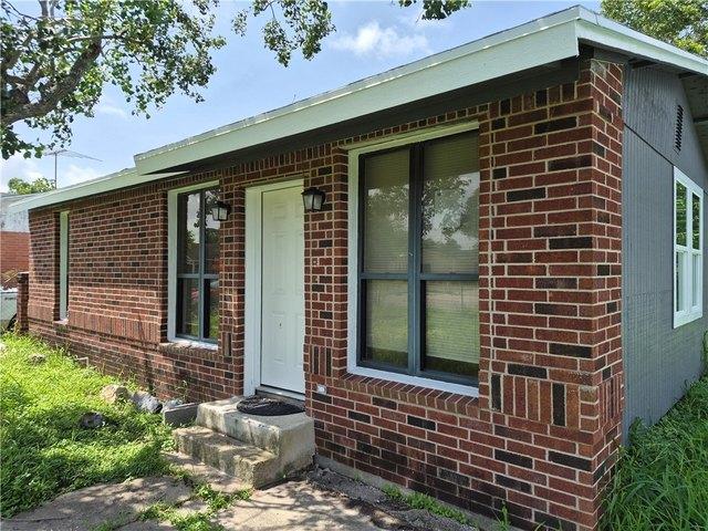 1409 Buenos Aires St, Corpus Christi, TX 78417