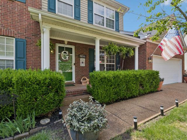 1409 Baileys Barn Ct