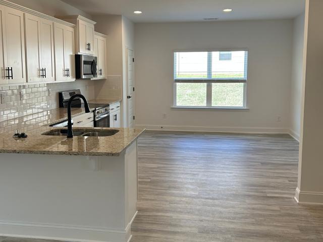 1409 Barrington Place Lane