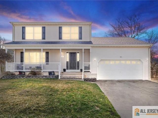 1409 Cable Ave, Beachwood, NJ 08722