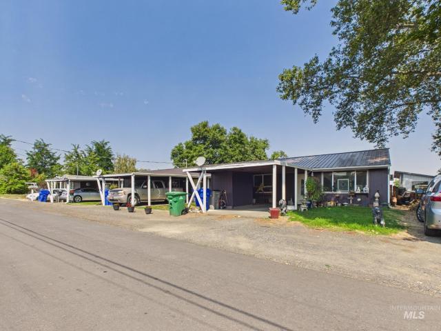 1409 Cedar Ave