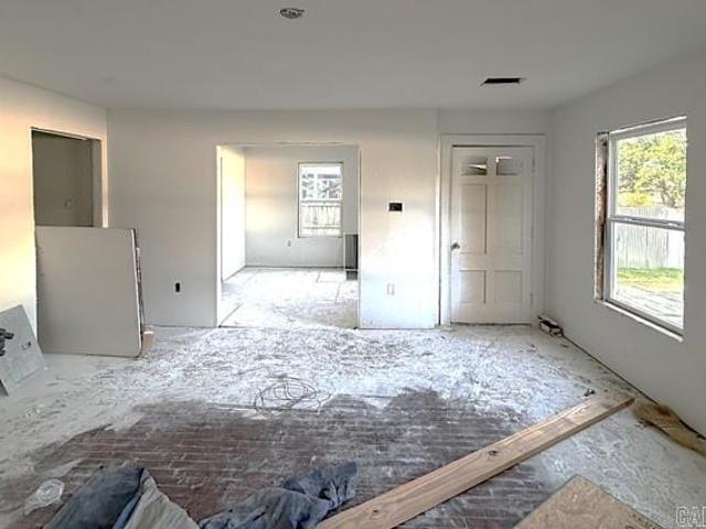 1409 Cherry Lane