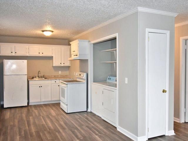 1409 Douglas Ave # Unit B