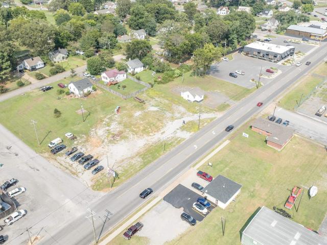 1409 E 2nd