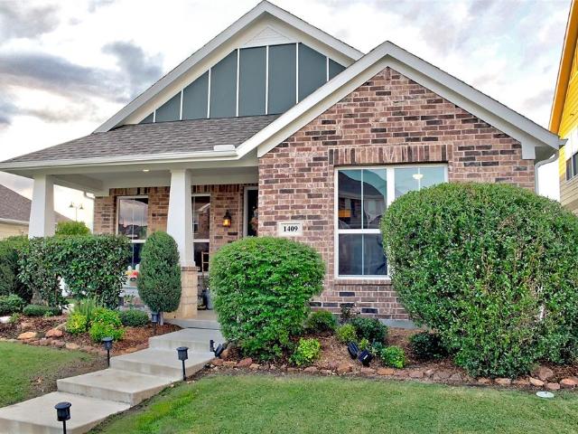 1409 Ellis Lane