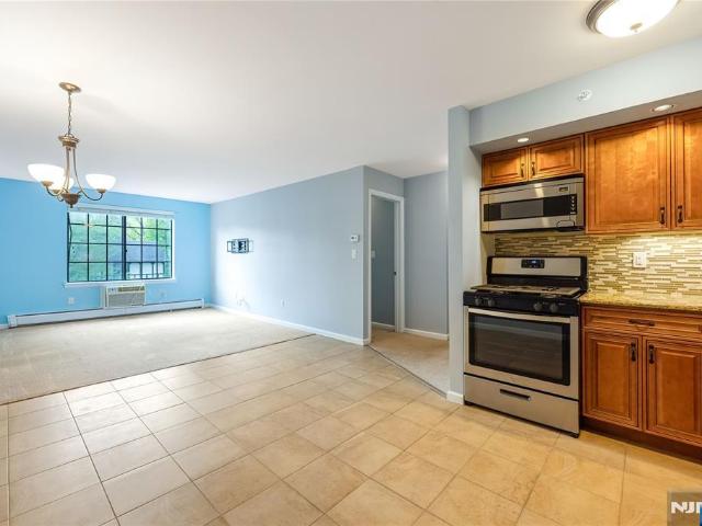 1409 Faulkner Court