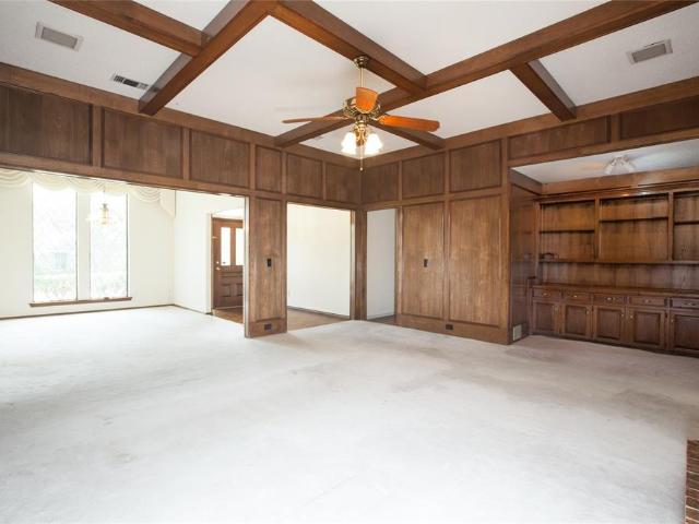 1409 Geneva Lane