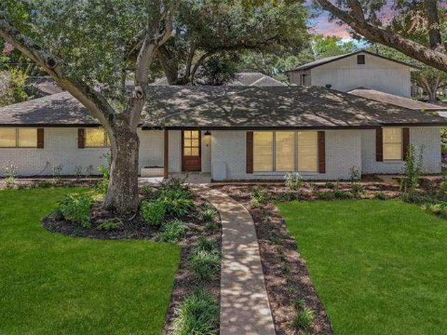 1409 Kathy Ave, Sealy, TX 77474