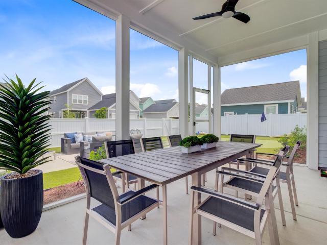 1409 Lancaster Way