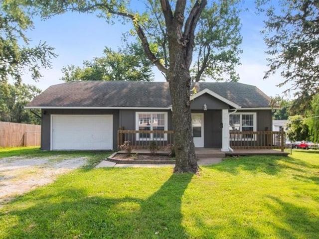 1409 S Kings Hwy, Independence, MO 64055