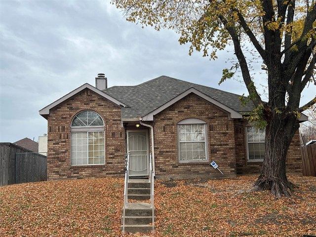 1409 Taylor Dr, Mesquite, TX 75149
