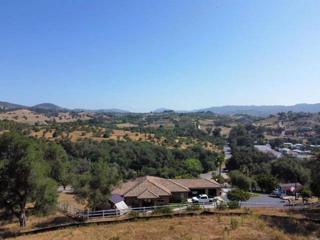 1409 Tecalote Dr, Fallbrook, CA 92028 | MLS #NDP2600