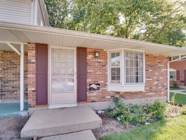 1409 Tinnerella Ave Unit 1409, Streamwood, IL 60107