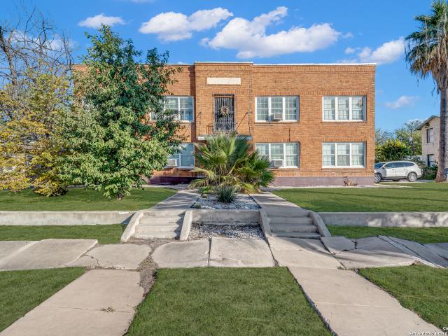 1409 W Woodlawn Ave, San Antonio, TX 78201 | MLS #1932 | Compass