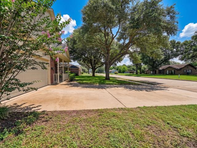 1409 Ward Bend Street