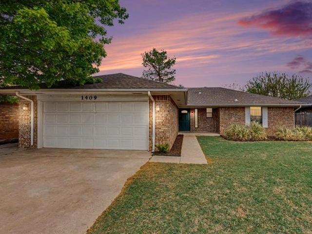 1409 Wilcox Ln, Yukon, OK 73099