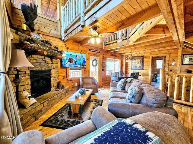 1409 Zachary Thomas Lane