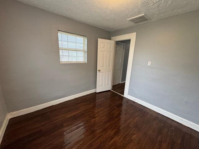 1409 1411 E Tabor 1 Bedroom Apartment for Rent at 1409 E Tabor St, Indianapolis, IN 46203 Near Southeast