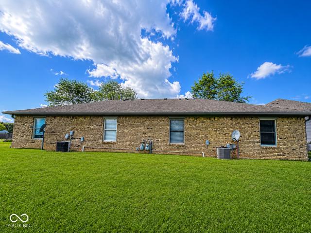 1409 1 Crabapple Court