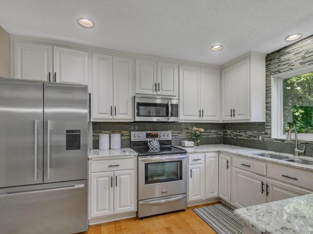 14000 Parkview Drive