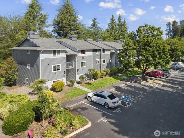 14002 NE 181st Pl Apt A103, Woodinville, WA 98072