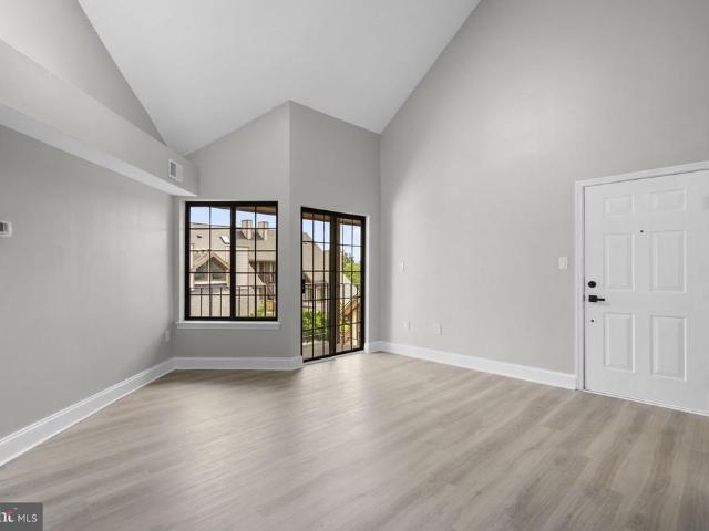 14007 F Briston Street # 10 F