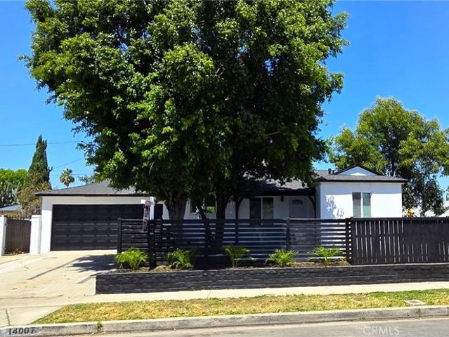 14007 Parthenia St, Panorama City, CA 91402