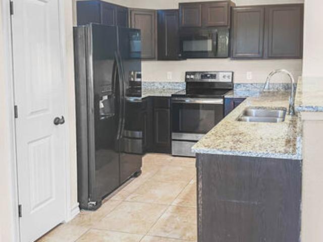 14006 Fratelli, Unit 104